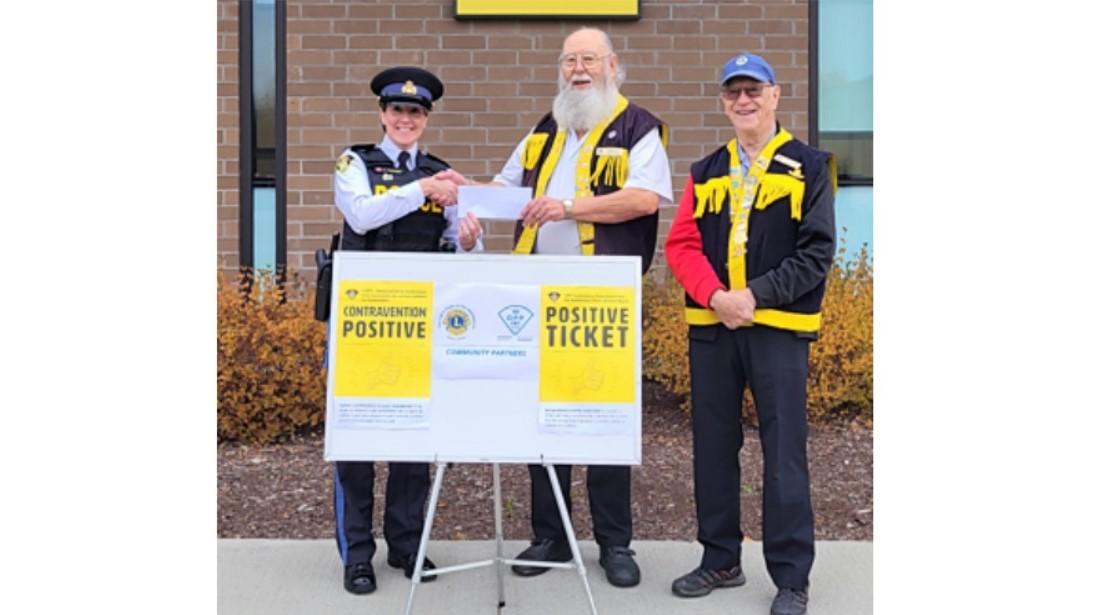 Hawkesbury OPP partners with Lions Club to continue Positive Ticketing ...